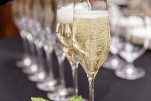 Tìm hiểu về Champagne | Vang sủi bọt